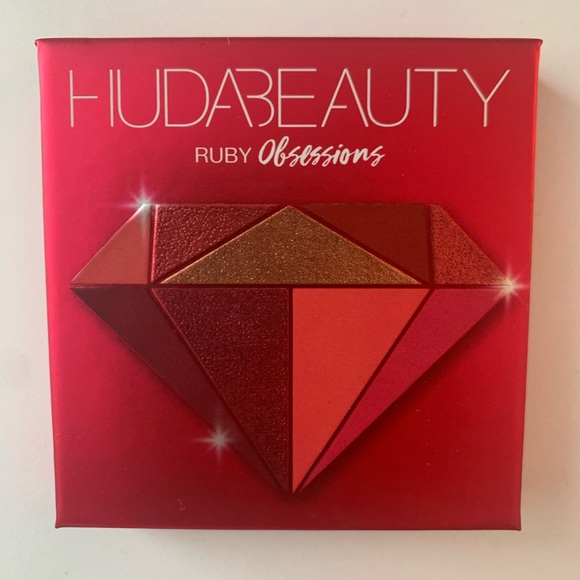 HUDA BEAUTY | Makeup | Huda Beauty Ruby Obsessions Eyeshadow Palette ...